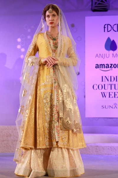 Anju Modi Fashion Designer | Anju Modi Designer Collection | Anju Modi ...