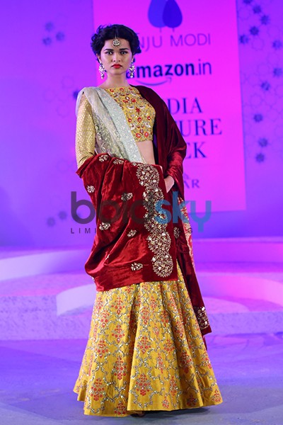 Anju Modi Fashion Designer | Anju Modi Designer Collection | Anju Modi ...