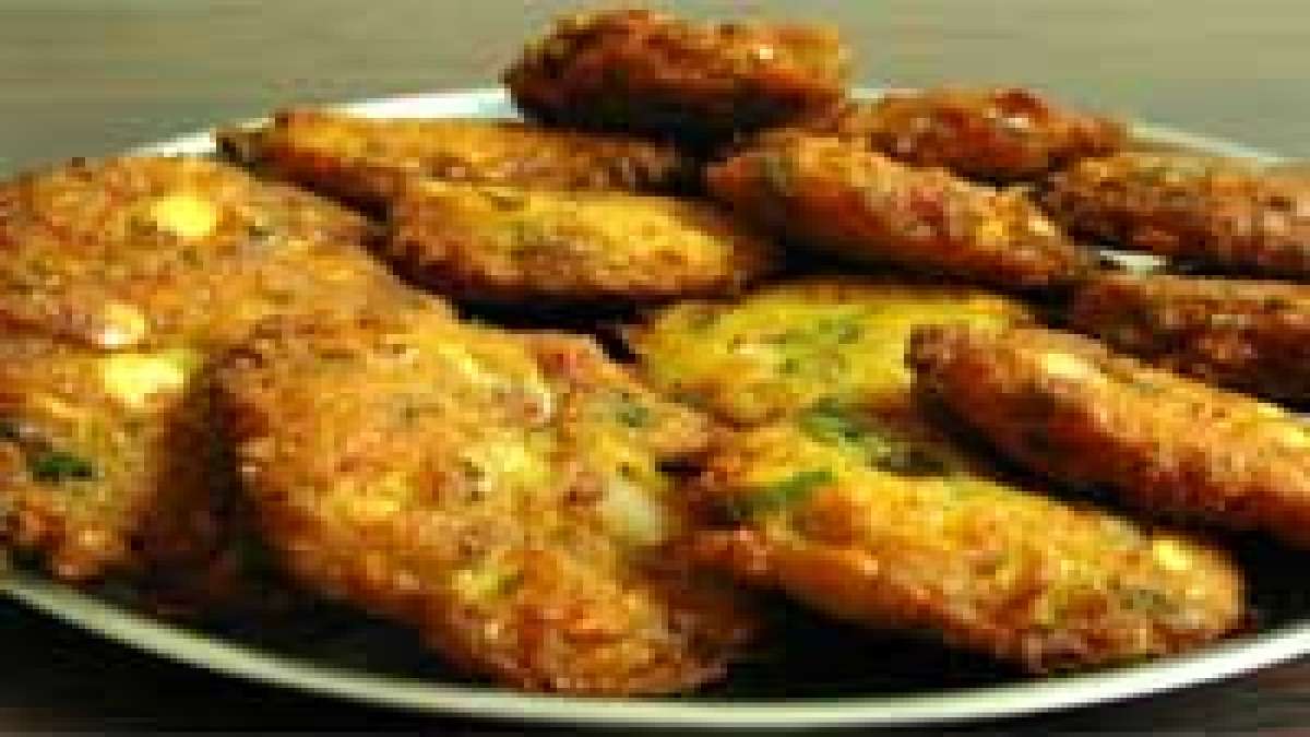 Vadai Recipe-Traditional Rasam Vadai - Boldsky.com