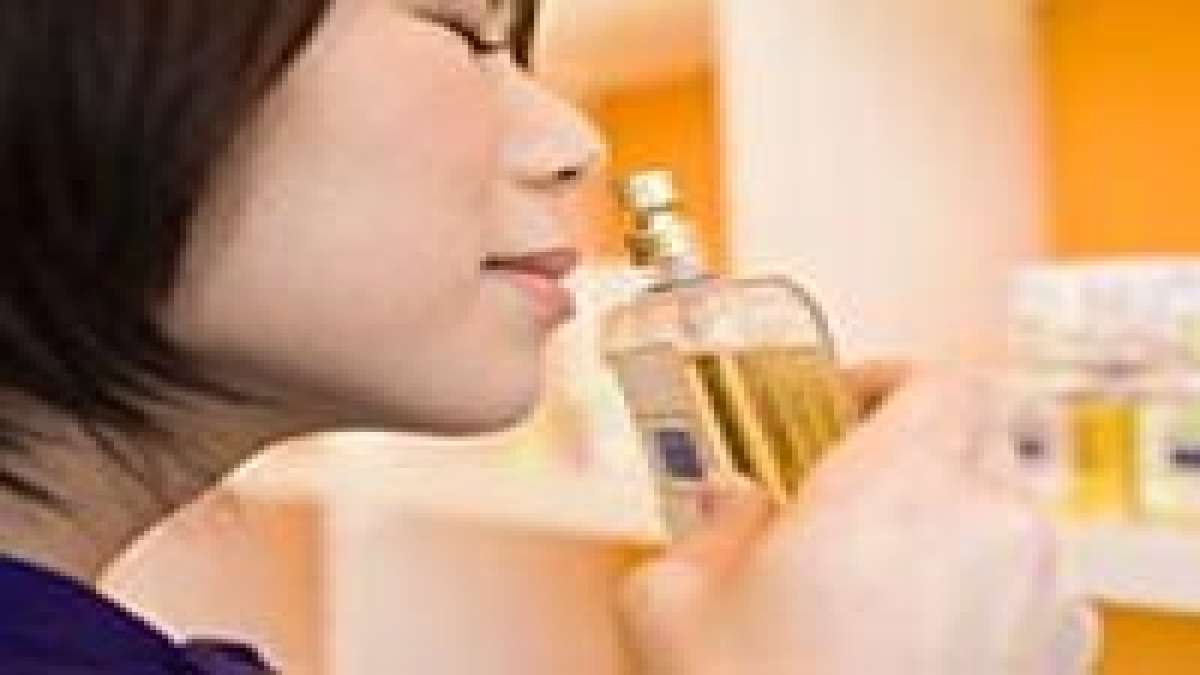 Perfumes – The New Trend In College - Boldsky.com