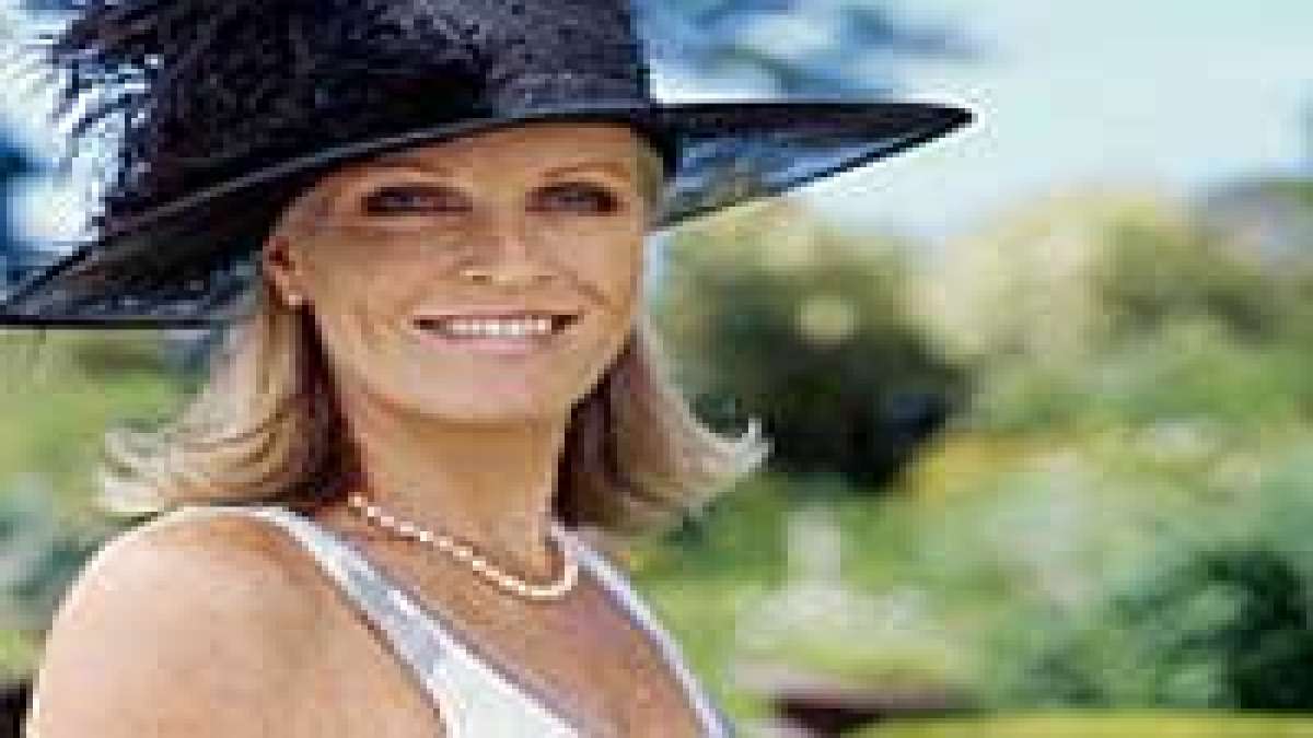 Beautiful & Expensive Hats In The World! - Boldsky.com