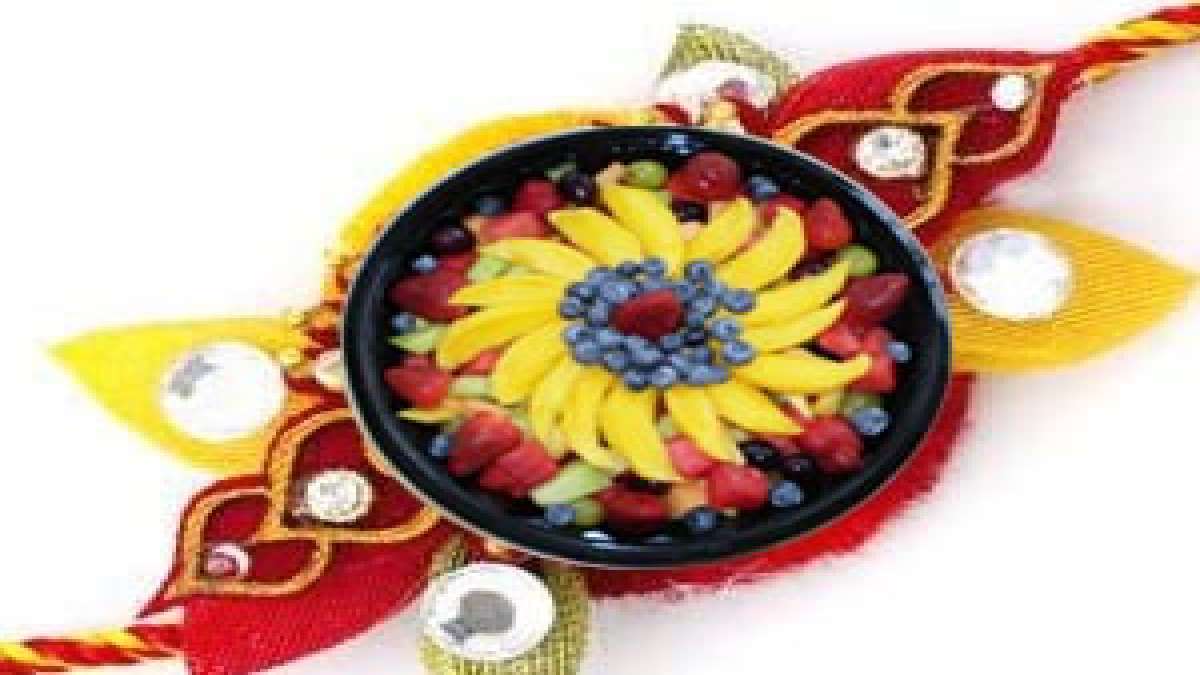 How To Use Edible Rakhis For Garnishing? - Boldsky.com