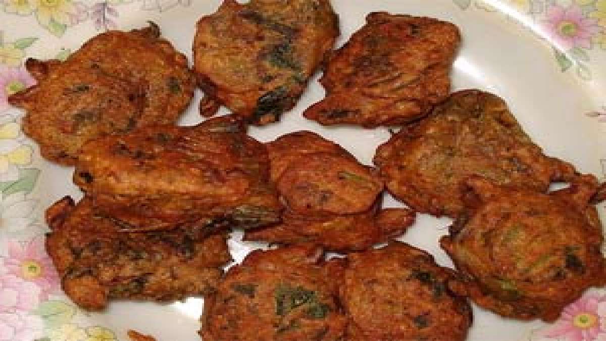 How To Make Pakoras In A Jiffy? - Boldsky.com