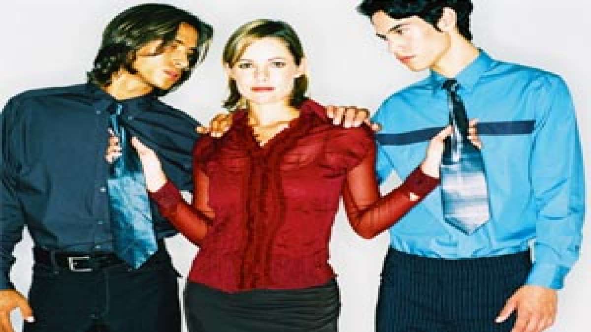 Are You In A Classic Love Triangle? - Boldsky.com