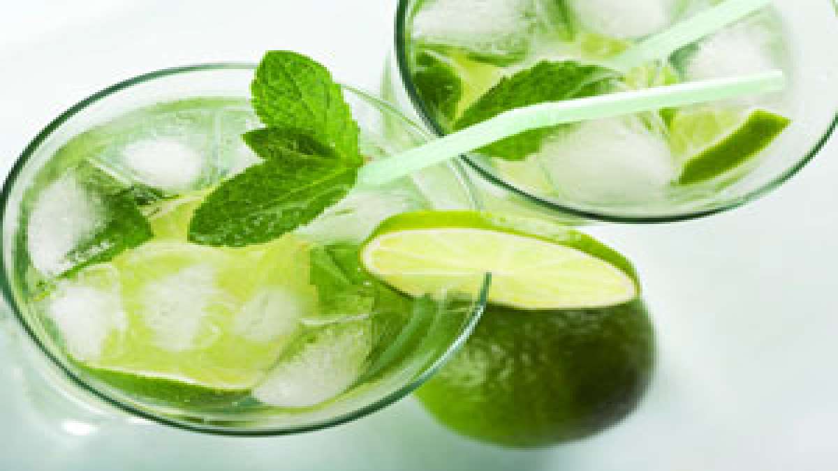 Romeo & Juliet Cocktail For V-day - Boldsky.com