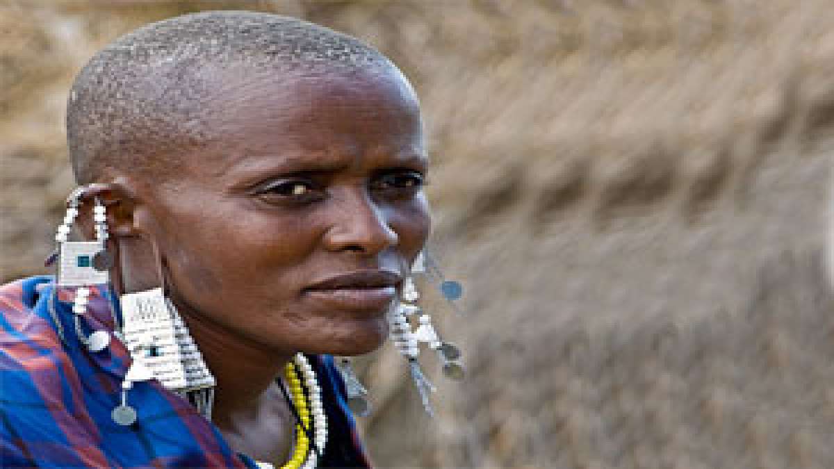 Top 5 Bizarre Rituals Around World - Boldsky.com