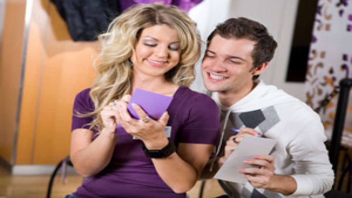 How To Build Trust In Relationships - Boldsky.com