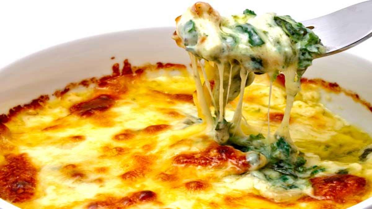 Baked Eggs With Spinach For Breakfast