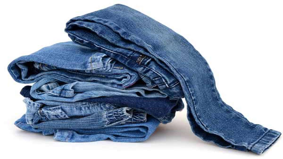 Tips To Wash Jeans Using Salt - Boldsky.com