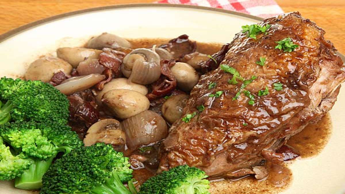Chicken In Brandy Sauce: Sunday Special - Boldsky.com