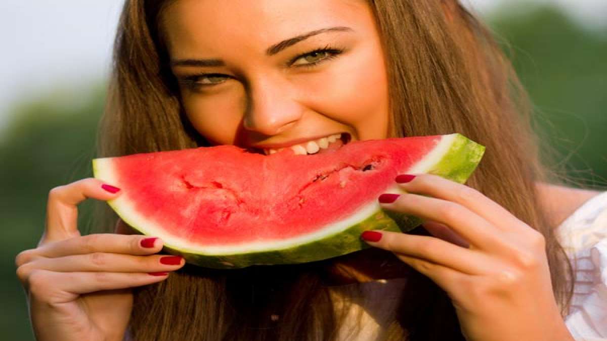 8 Ways To Use Watermelon For Skin And Hair - Boldsky.com