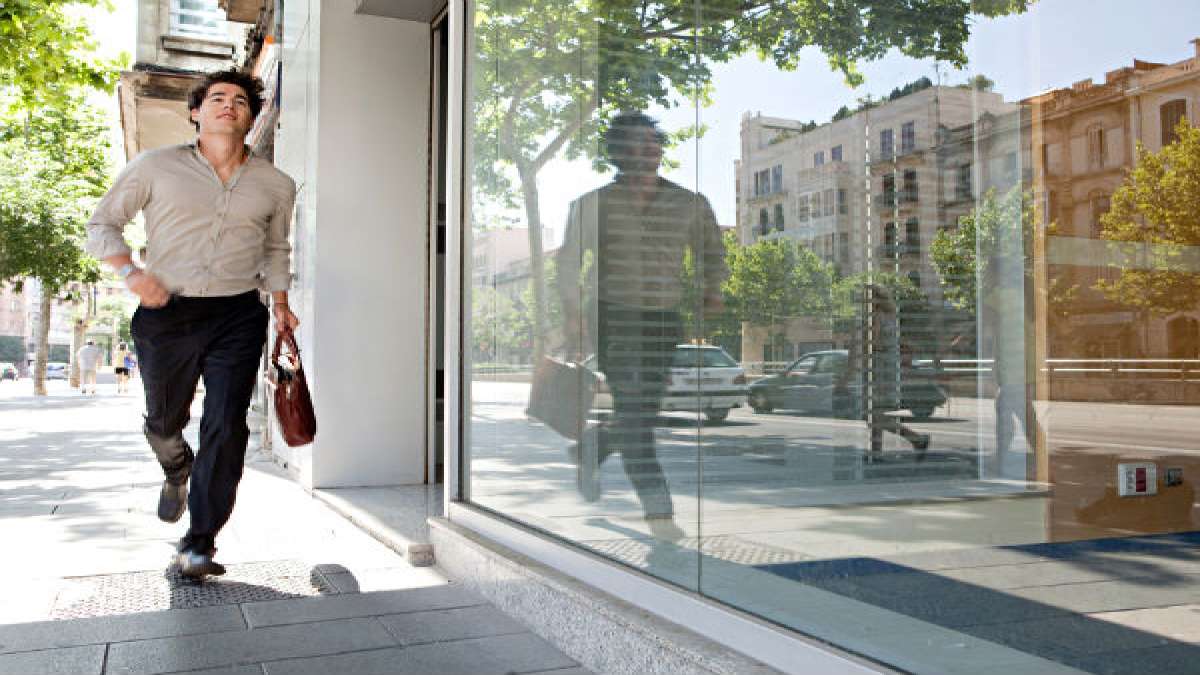 Tips To Get To Work On Time - Boldsky.com