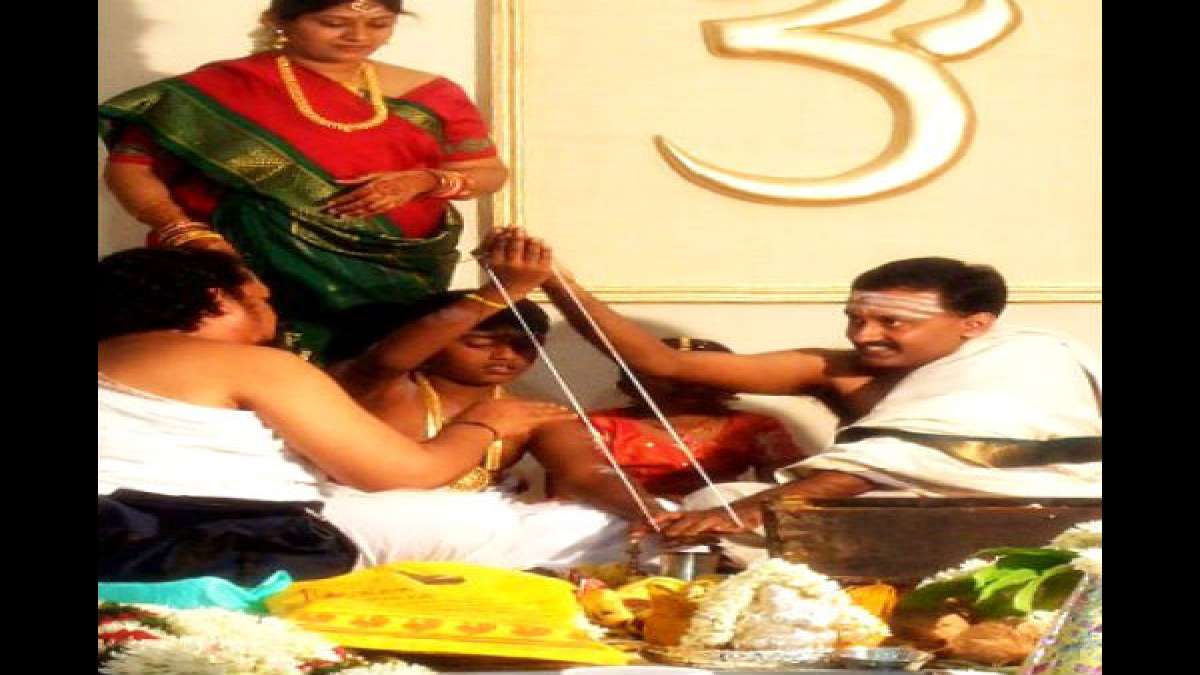 Significance Of The Sacred Thread In Hinduism - Boldsky.com