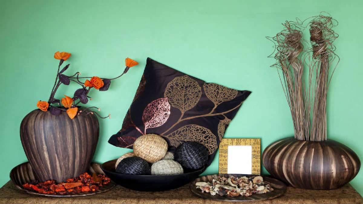 Creative Home Decorating Ideas With Vases - Boldsky.com