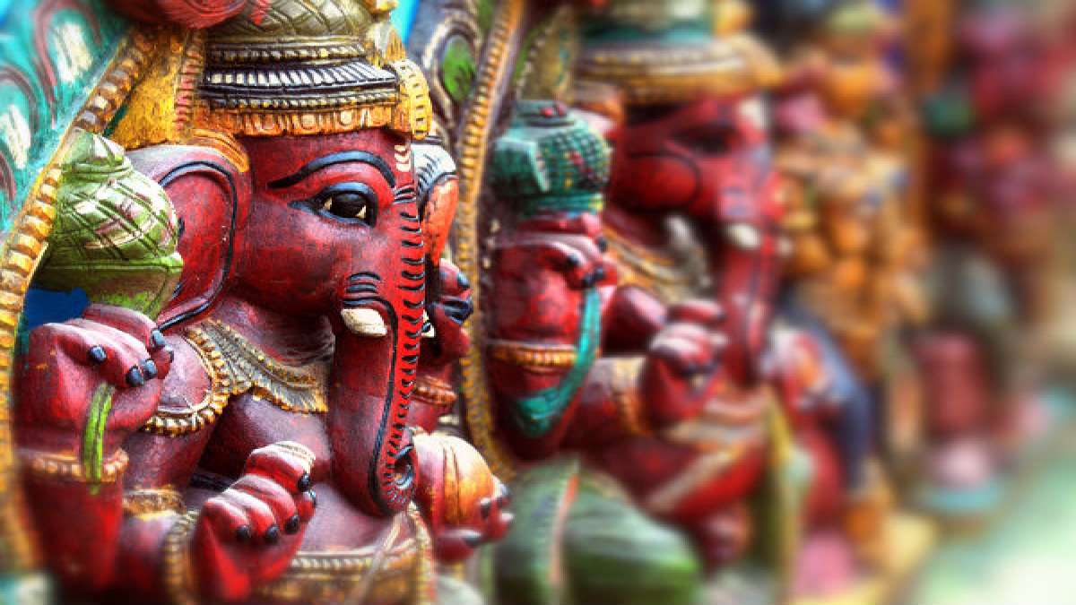 Why Hindus Worship Idols? - Boldsky.com