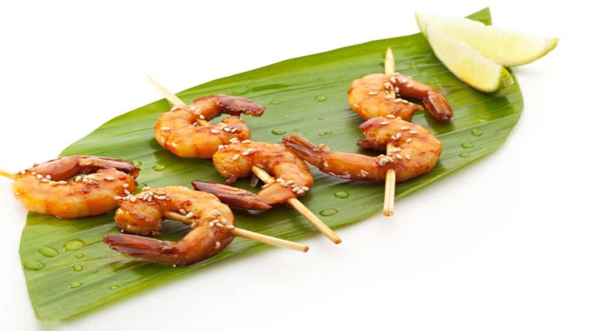 Lasooni Jhinga: Grilled Garlic Prawns - Boldsky.com