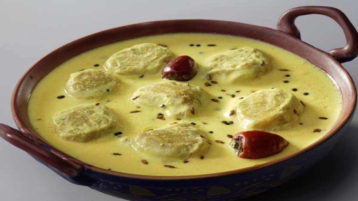 Kadhi With Pakora Recipe! - Boldsky.com