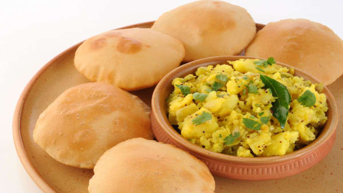 Healthy Matar Puri Recipe - Boldsky.com