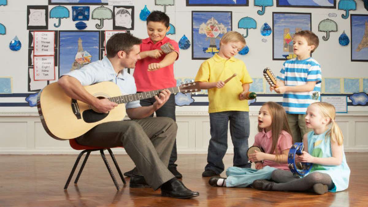 How To Enhance Musical Intelligence In Children - Boldsky.com