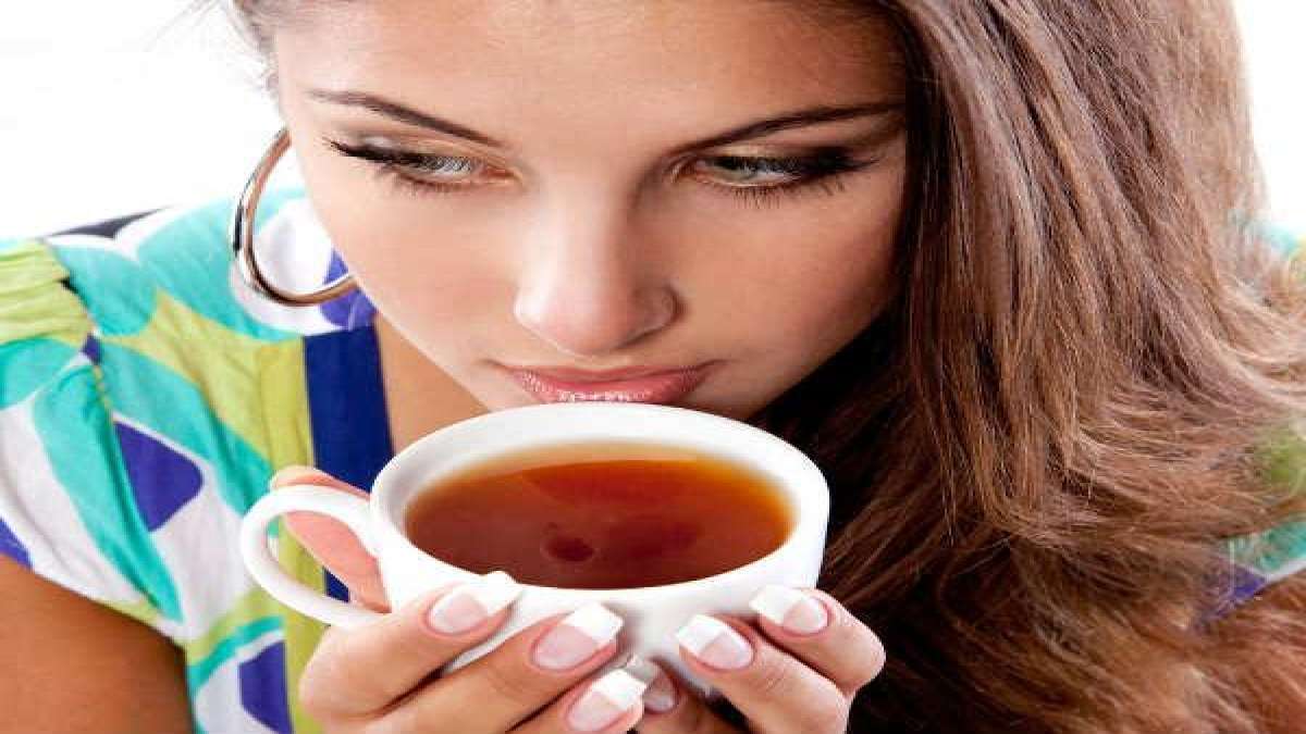 Reasons To Drink Black Tea Every Day - Boldsky.com