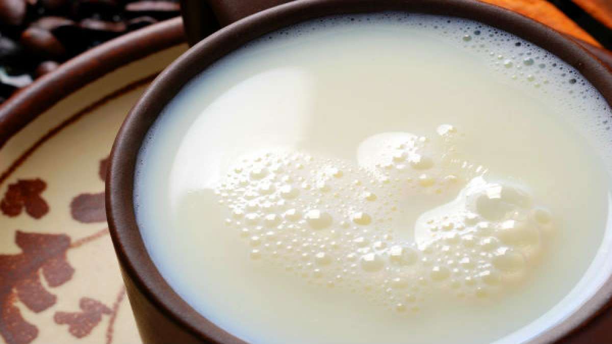 Benefits Of Drinking Hot Milk - Boldsky.com