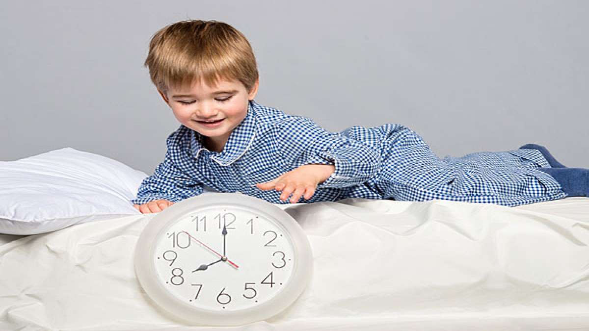 Ways To Wake Up Kids Early - Boldsky.com
