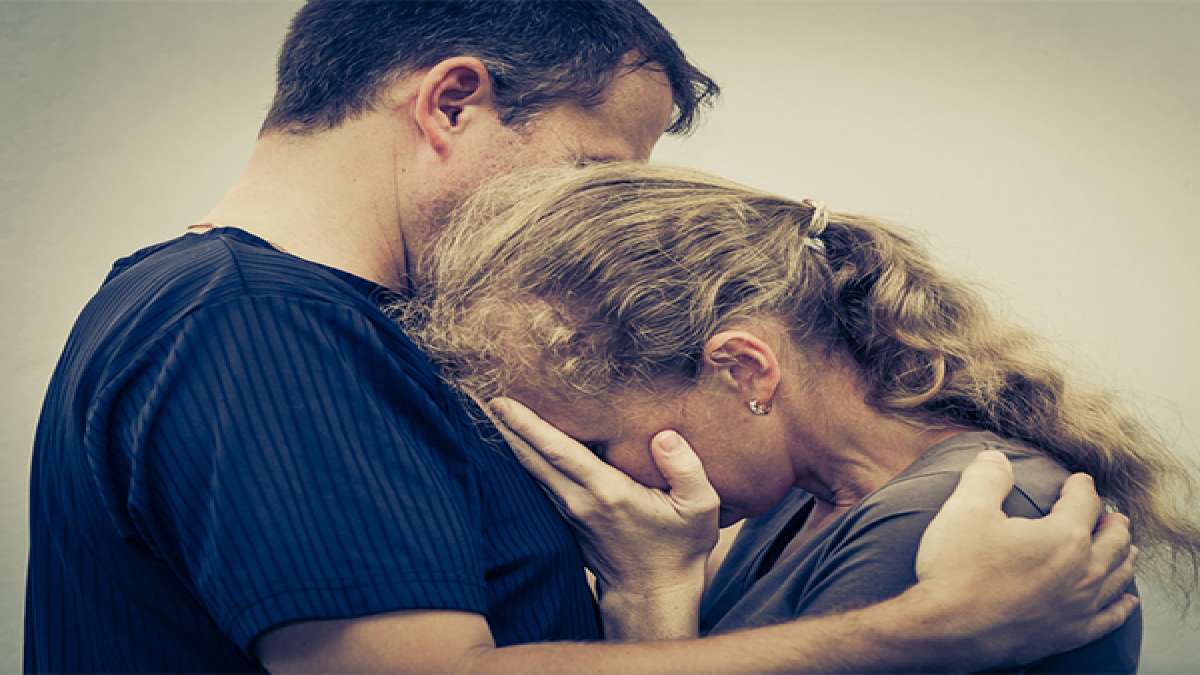 How To Cool Your Sensitive Girlfriend - Boldsky.com