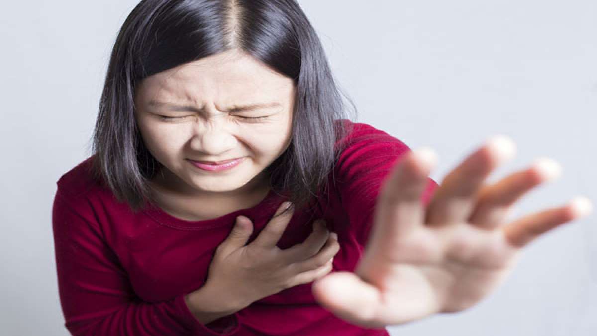 Ways To Spot A Heart Attack - Boldsky.com
