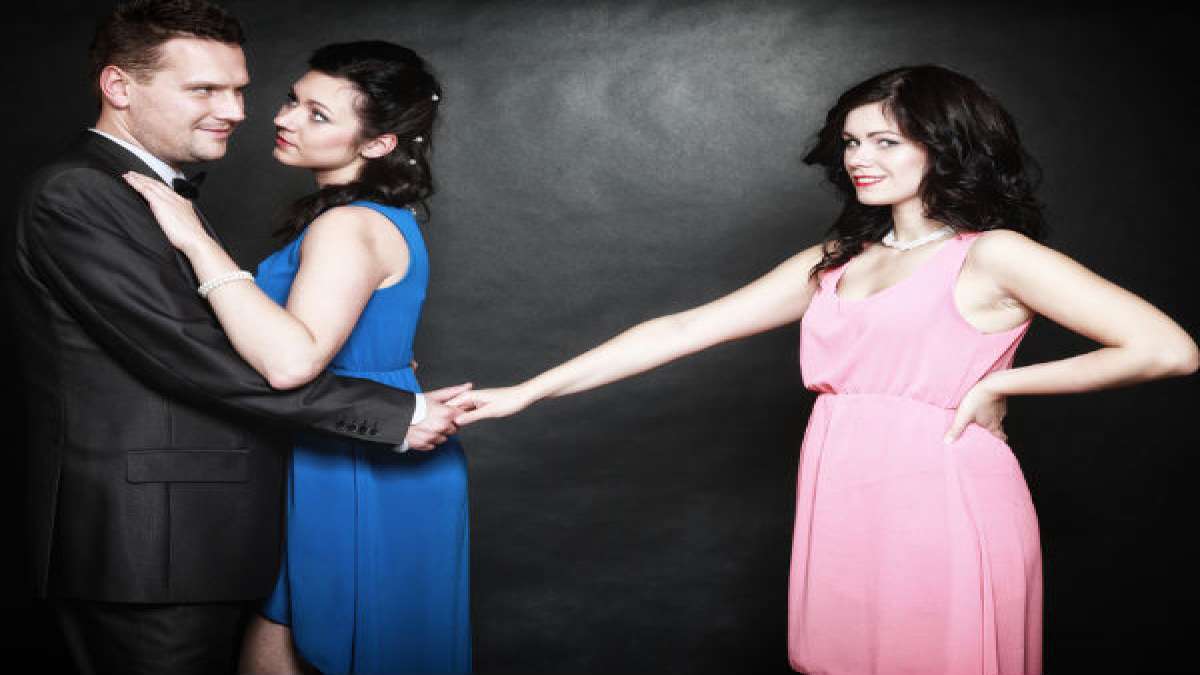 What Happens When You Like Two People? - Boldsky.com