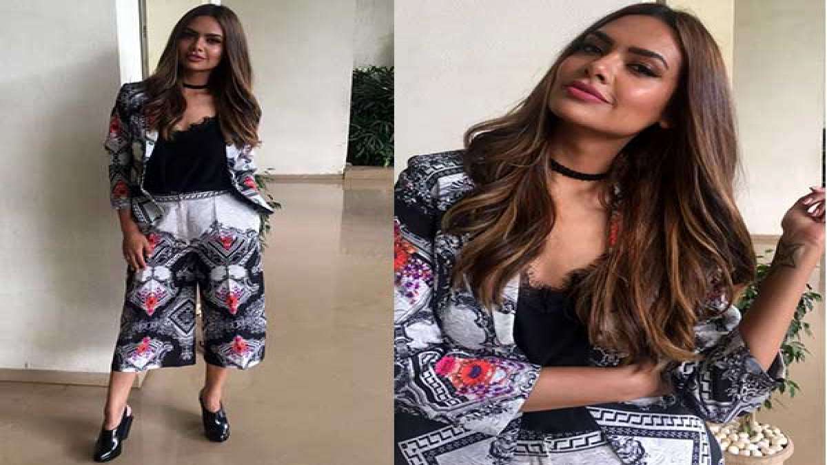 Esha Gupta Wowed Us With Her Edgy Separates For Rustom Promotions ...