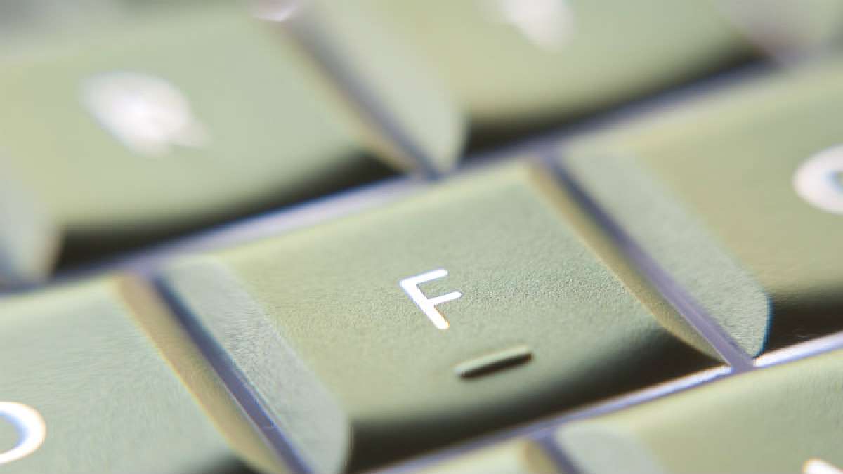 Secret Behind Bumps On Keys “F & J”, Revealed!! - Boldsky.com