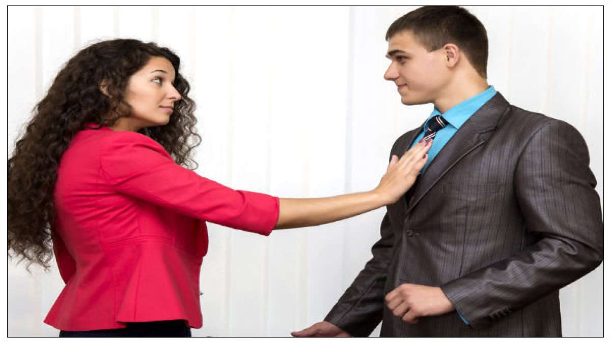 What Makes Him Think You Are Interested? - Boldsky.com