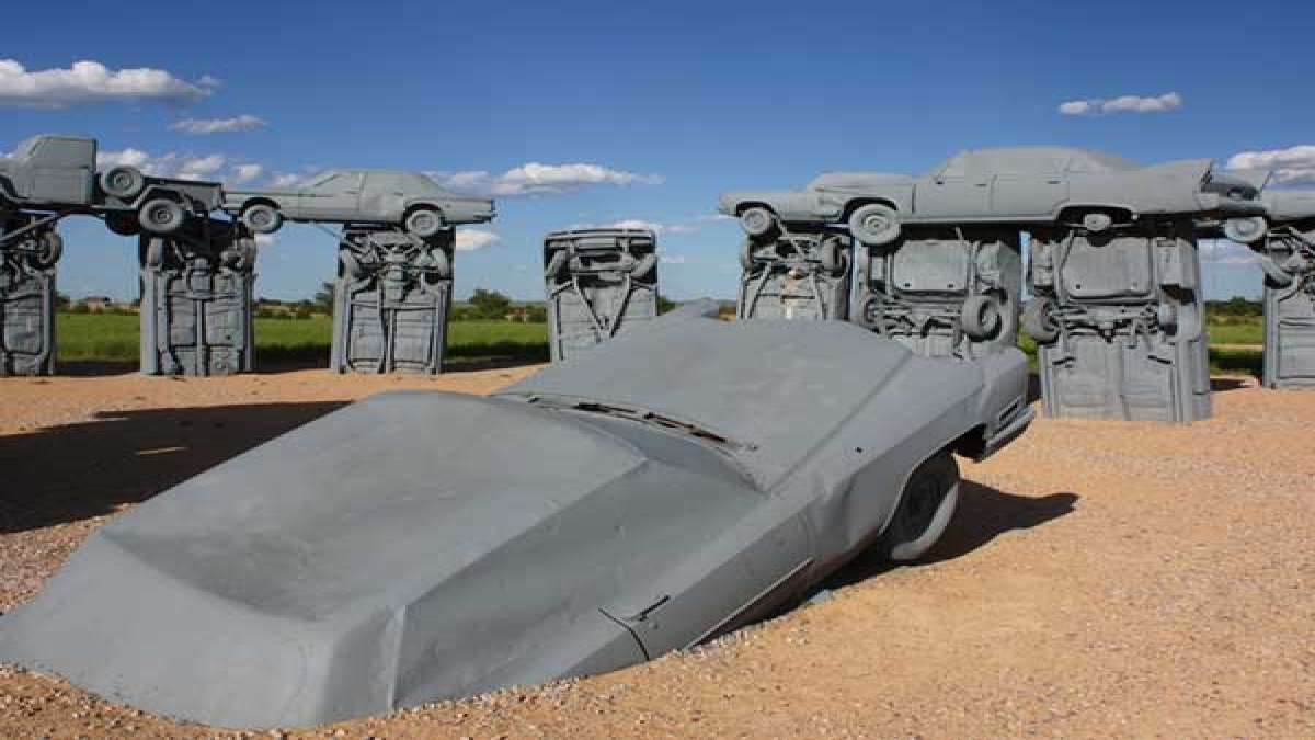 World’s Strangest Monuments And Statues - Boldsky.com