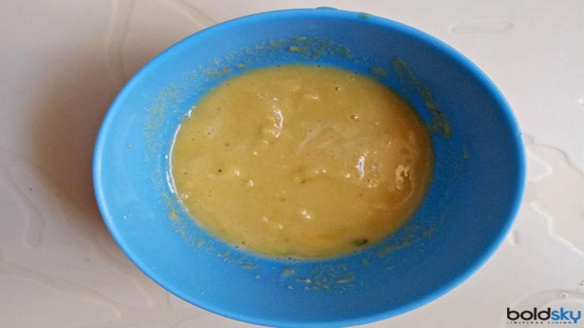 DIY: Camphor Oil Face Mask For Acne-prone Skin - Boldsky.com