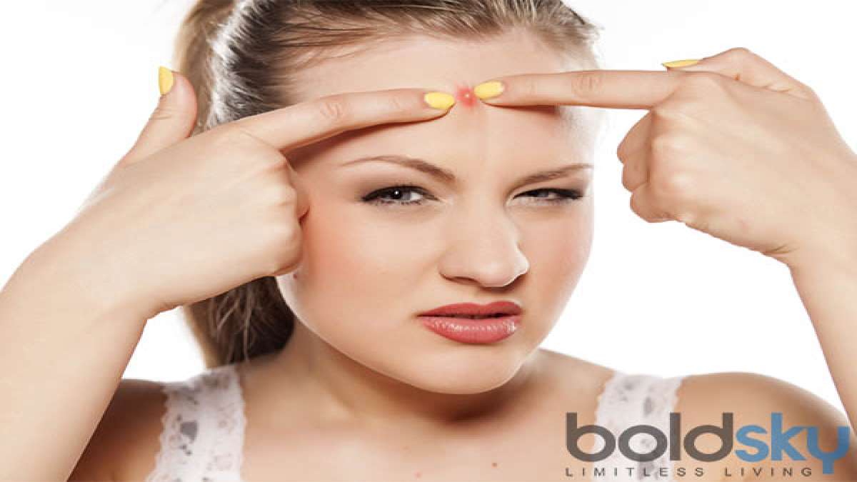 How To Get Rid Of The Red Spots On The Face - Boldsky.com