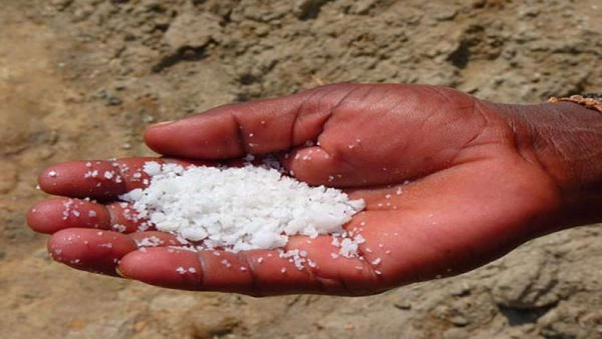 Kick Poverty Out Of Your House Using Salt! - Boldsky.com