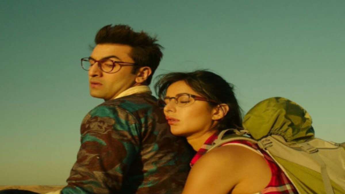 7 Types Of Couples You Come Across - Boldsky.com