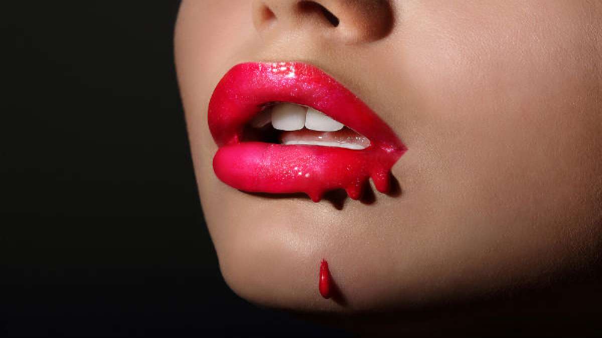Prevent Your Lipstick From Smudging With These Simple Hacks - Boldsky.com