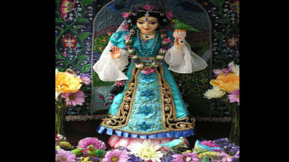 Why Goddess Tulsi Was Married To Darika Demon? - Boldsky.com