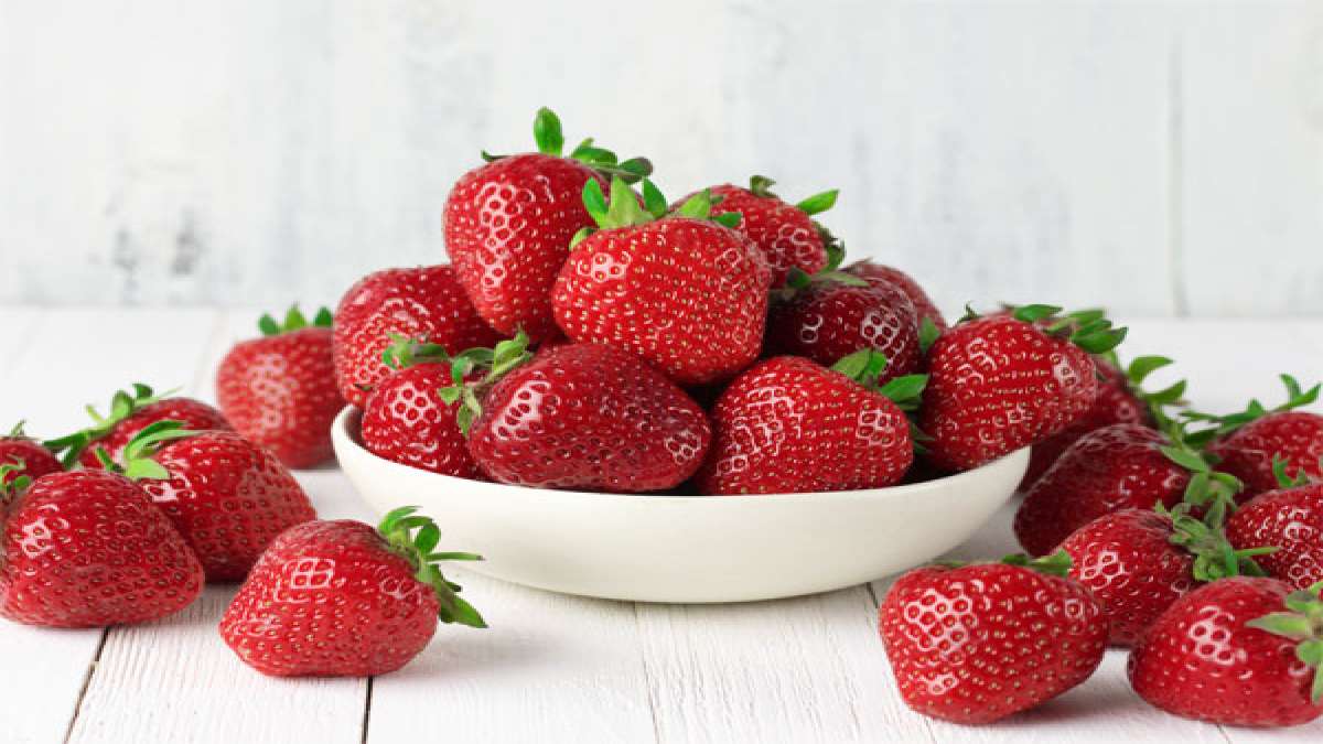 How To Make Strawberry Body Wash For Dry Skin? - Boldsky.com