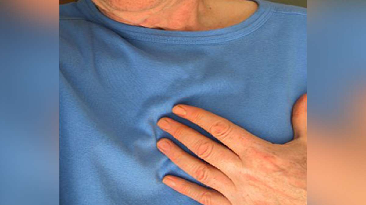 Pericarditis: Causes, Symptoms, Diagnosis And Treatment - Boldsky.com