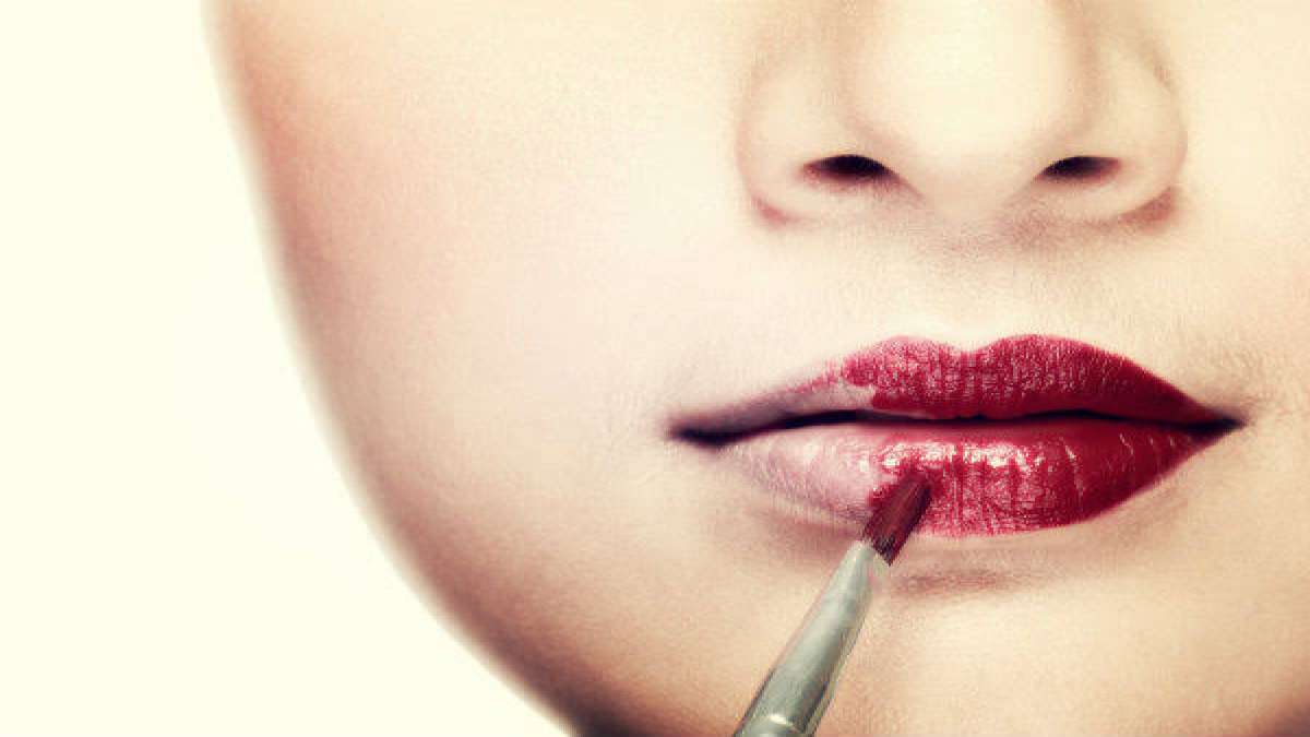 Simple Make-up Tips For 8 Different Lip Shapes - Boldsky.com