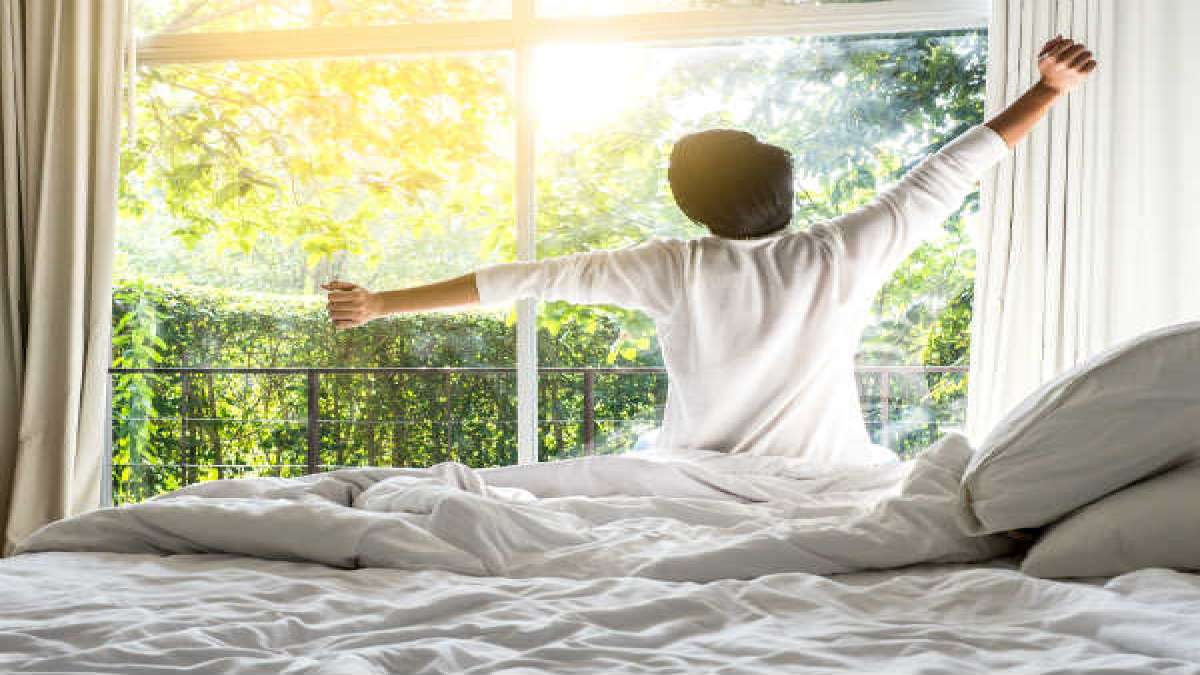 7 Benefits Of Waking Up Early In The Morning - Boldsky.com
