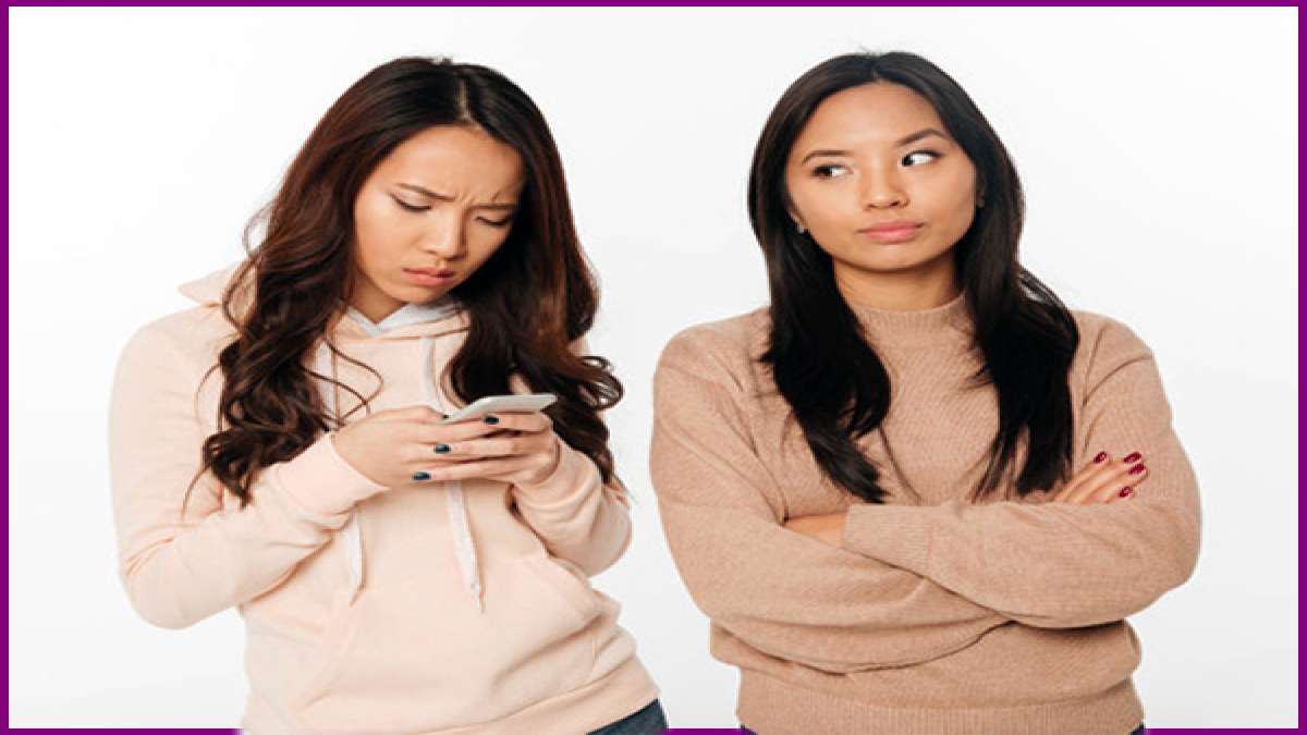 8 Harsh Truths About Friendship That You Need To Know - Boldsky.com