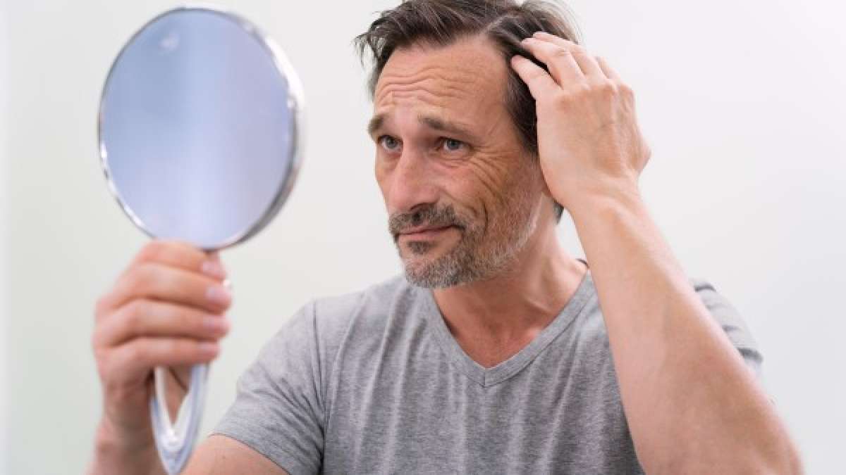 Dry Hair In Men: Causes And How To Manage It? - Boldsky.com