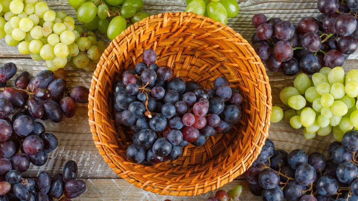 Eating Grapes May Reduce Risk Of Sunburn: How Many Should You Eat ...