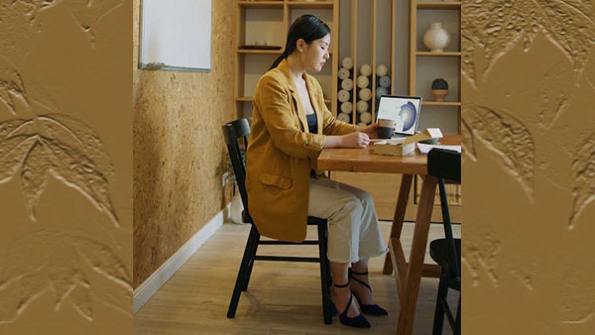 How To Correct Your Posture While You Sit, Stand, And Work On The ...