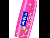 Nivea Lipcare Pink Guava, In Trend - Boldsky.com