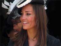 Kate Middleton Smokes Off Her Tensions - Boldsky.com
