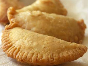 Karanji Or Gujia Recipe - Boldsky.com